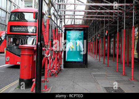 Self assessment tax return reminder Stock Photo - Alamy