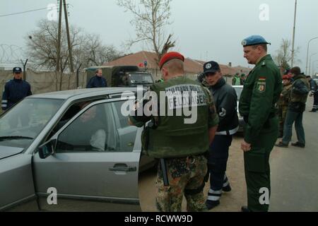 Joint checkpoint of the German KFOR Bundeswehr forces, and the ...