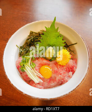 Negitoro bowl (Minced tuna belly and green onion Stock Photo - Alamy