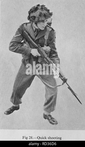 Experimental FAL rifle British army x8e1 Stock Photo - Alamy