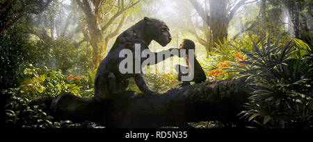 MOWGLI: LEGEND OF THE JUNGLE, from left: Bagheera (voice: Christian ...