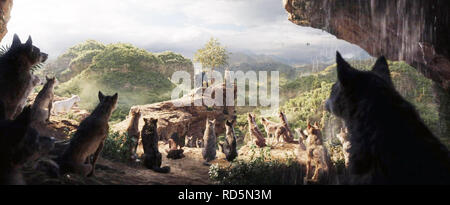 MOWGLI: LEGEND OF THE JUNGLE, from left: Bagheera (voice: Christian ...