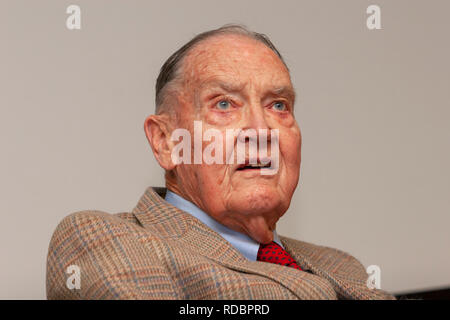 John Bogle (Jack Bogle), the founder of Vanguard Group Inc., a mutual ...