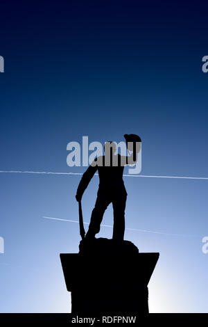 Lancashire Fusiliers Boer War Memorial, backlit statue of soldier ...