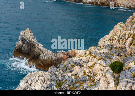 Grotta di Lord Byron in Porto Venere, Italy Stock Photo - Alamy