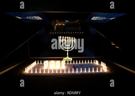 A multimedia presentation of the Mishkan Tabernacle portable dwelling ...