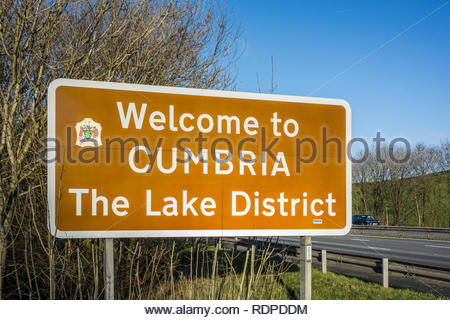 welcome to england cumbria sign on the Scotland England border Stock ...