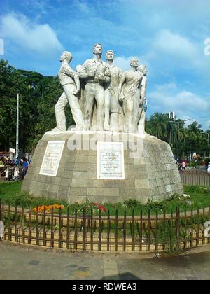 Anti Terrorism Raju Memorial Sculpture, located in Dhaka university ...