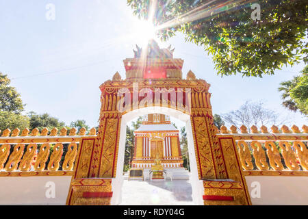 Backlit image, sunrise, pagoda, Thai temple, Buddhist religion, bright ...