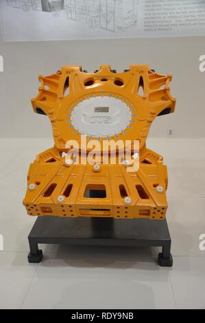 The JVS front-engine bus articulation system, developed by Spielvogel ...