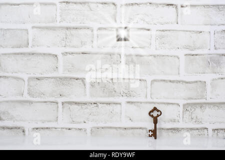Light shining through a keyhole Stock Photo - Alamy