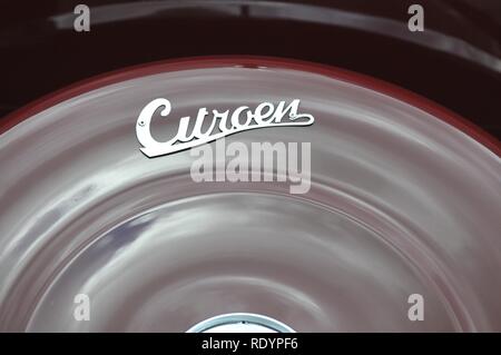 Citroën DS rear view Stock Photo - Alamy