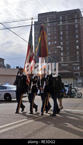 412th Theater Engineer Command's color guard struggle to untangle flags ...