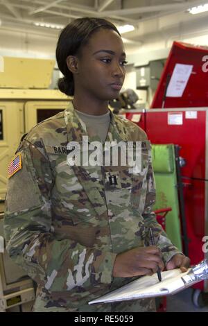 Capt. Deshauna Barber, Commander, 988th Quartermaster Detachment ...