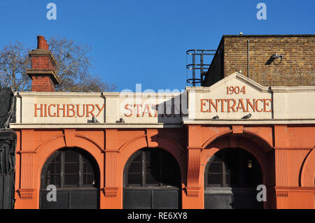 Old Highbury station entrance, Highbury Corner, Islington, London ...