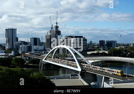 A Queensland Rail train crossing the Merivale Bridge, Brisbane ...