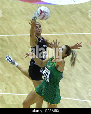 L-R Jane Watson of New Zealand Silver Ferns and Ine-Mari Venter of ...