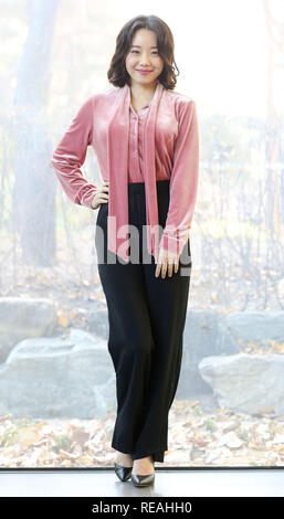 S. Korean actress Lee Si-ah South Korean actress Lee Si-ah, who starred ...