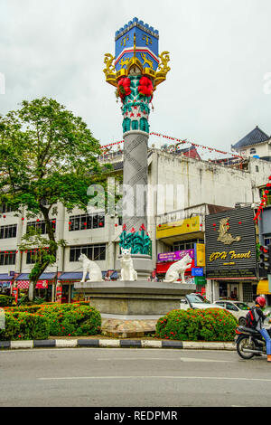 Cats monument at the downtown Kuching, Sarawak Malaysia Stock Photo - Alamy