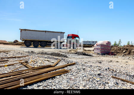 Rebar reinforcement bar stack, metal reinforcing rods Stock Photo - Alamy