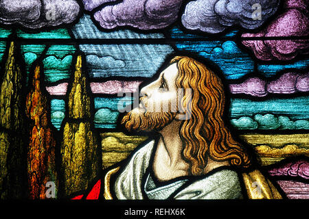 Jesus praying and looking up to heaven while he cries Stock Photo - Alamy