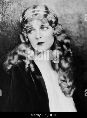 Silent movie actress May McAvoy, ca. early 1920s Stock Photo - Alamy