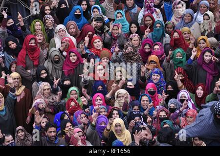 Shopian, India. 23rd Jan, 2019. There were 30 rounds of funeral prayers ...