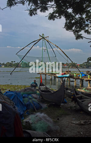 Fishing harbour at Cochin, Kerala, India 2018 Stock Photo - Alamy