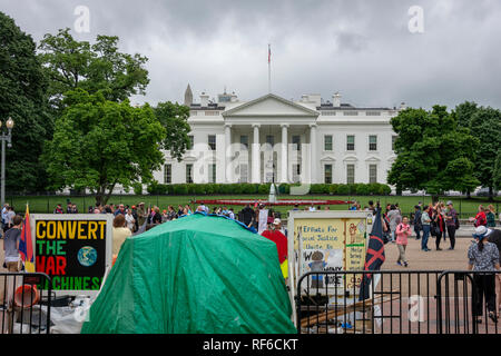 Washington, DC. The tent of the White House Peace Vigil, Anti-nuclear ...