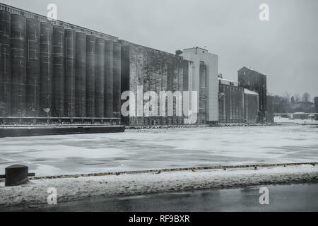 Industrial Facilities in Goderich Port Stock Photo - Alamy
