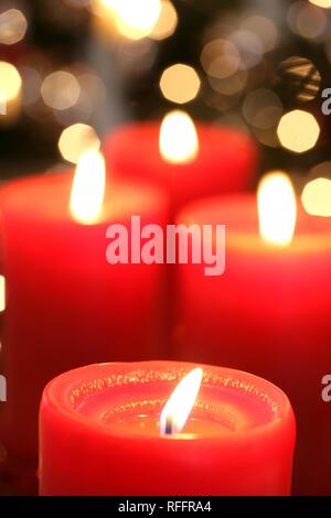 Christmas decoration, Christmas candles Stock Photo - Alamy