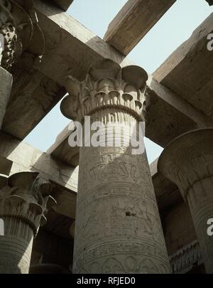 SALA HIPOSTILA DEL TEMPLO DE AMON. Location: KARNAC, THEBES, EGYPT ...
