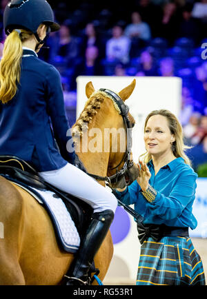 (L-R) Paola ten Cate, Tjalling ten Cate, Julia ten cate, Princess ...