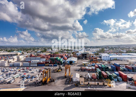 Barbados, Bridgetown, Port, harbour. Container terminal Stock Photo - Alamy