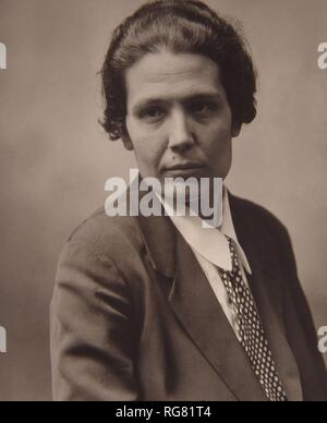 KENT, VICTORIA. POLITICO Y JURISTA ESPAÑOLA. MALAGA 1898-1987 ...
