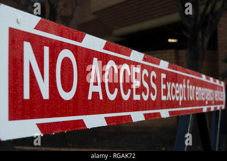 No vehicles except access sign Stock Photo - Alamy