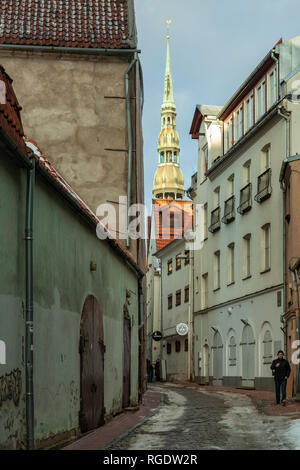 Winter morning in Riga old town, Latvia Stock Photo - Alamy