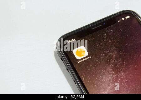 Headspace meditation app on an iPhone Stock Photo - Alamy