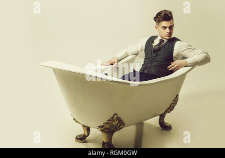 Man relaxing in a bath tub Vinotherapy Stock Photo - Alamy