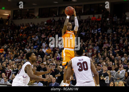 Tennessee guard Jordan Bone (0) shoots over Samford's Myron Gordon (4 ...