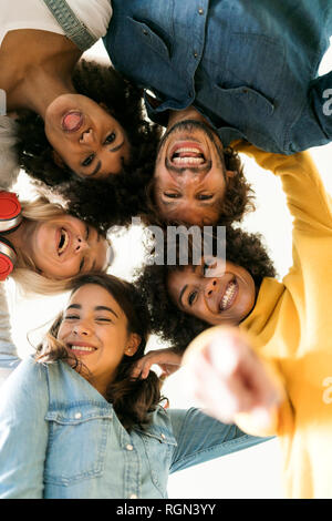 Group portrait of cheerful friends Stock Photo - Alamy