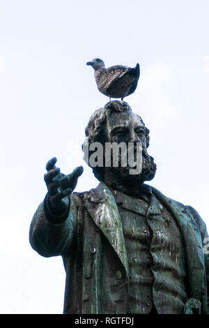 John Batchelor, "The Friend of Freedom" statue The Hayes, Cardiff ...