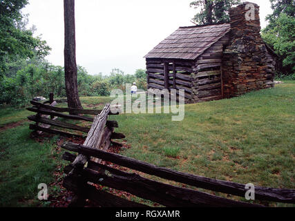Smart View Cabin,Blue Ridge Parkway, North Carolina Stock Photo - Alamy