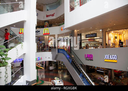 Dizengoff Centre Shopping Mall in Tel Aviv city, Israel Stock Photo - Alamy