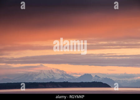 Cook Inlet Sunset from Captain Cook State Recreation Area, Alaska, USA ...