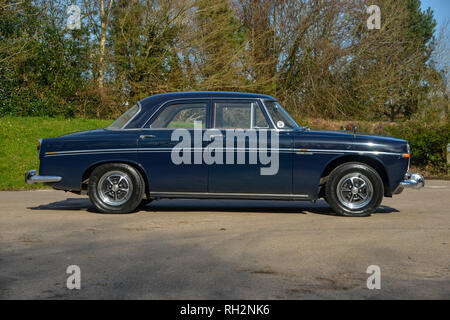 1971 Rover P5B Coupe classic British V8 powered saloon car Stock Photo ...