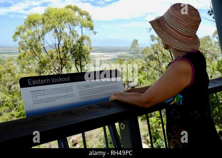 Woman looking out at the Mount Inkerman lookout, Inkerman Queensland ...