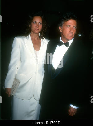 1993 Dustin Hoffman Lisa Hoffman wife Alexandra granddaughter John ...
