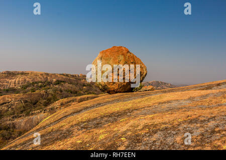 Balancing rocks, Matopos, Zimbabwe Stock Photo - Alamy