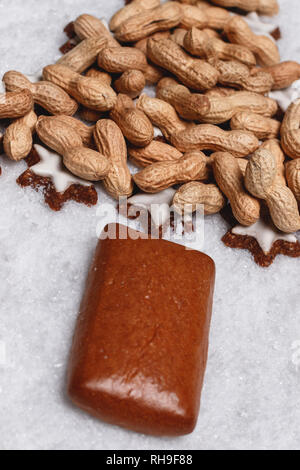 Cinnamon stars, traditional german christmas sweets, gingerbread coated ...